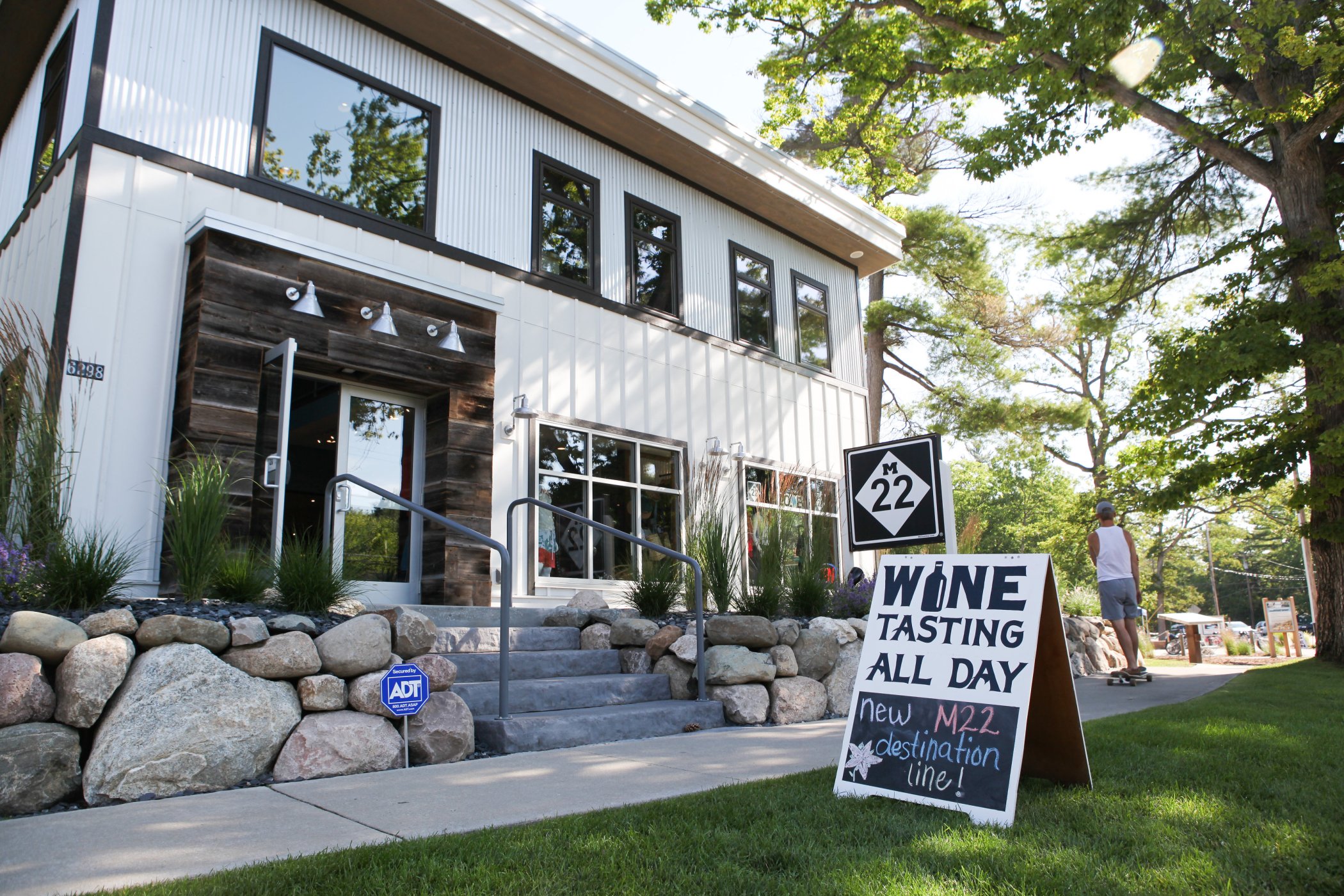 M22 Shop For Clothing In Glen Arbor | Crystal River Outfitters